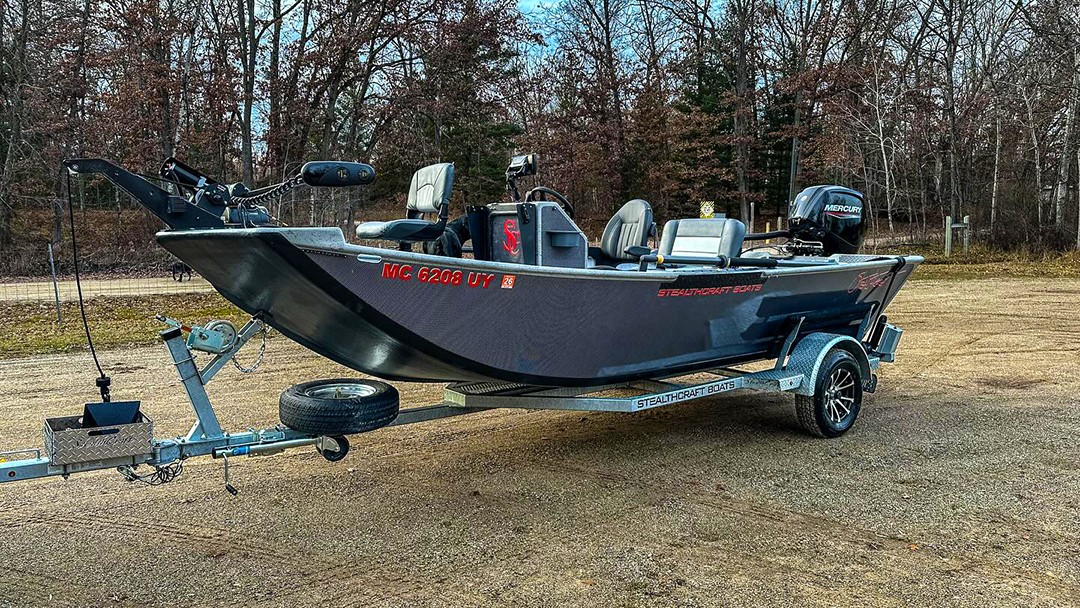 Carbon Fiber Veils | Stealth Craft Boats