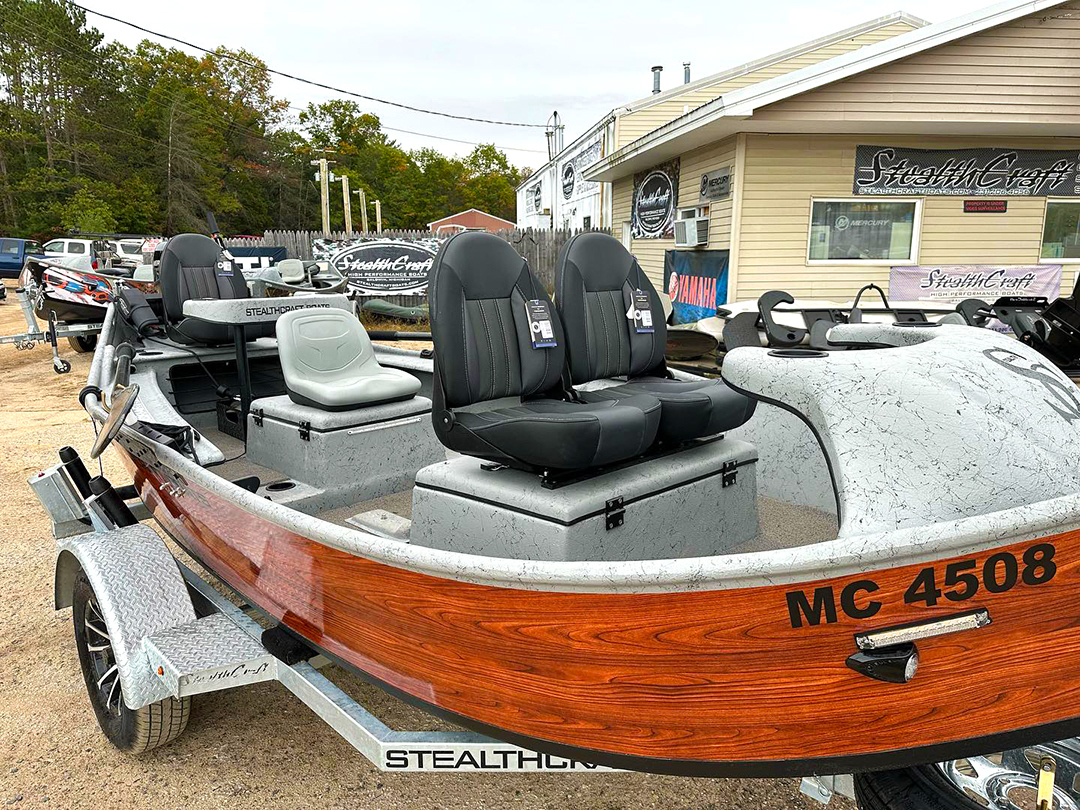 Wood Grain Skins | Stealth Craft Boats